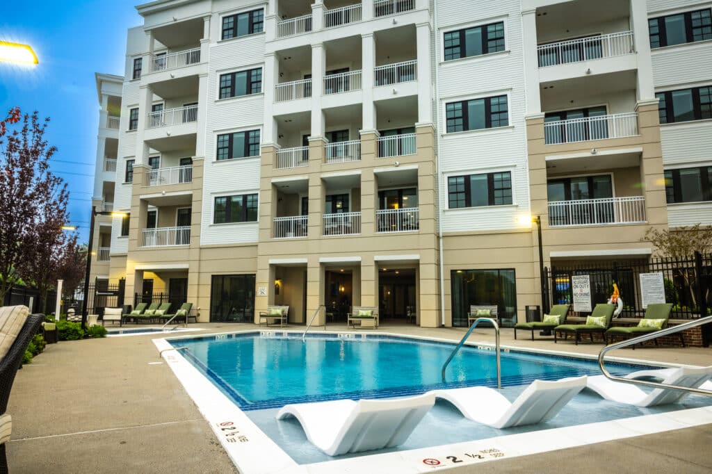 Carlow Wind Watch - Long Island Apartments | Southern Land Company